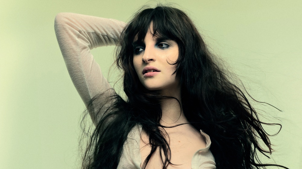 Angelica Bove presenta “Mattone” a RTL 102.5, il brano in gara al ...