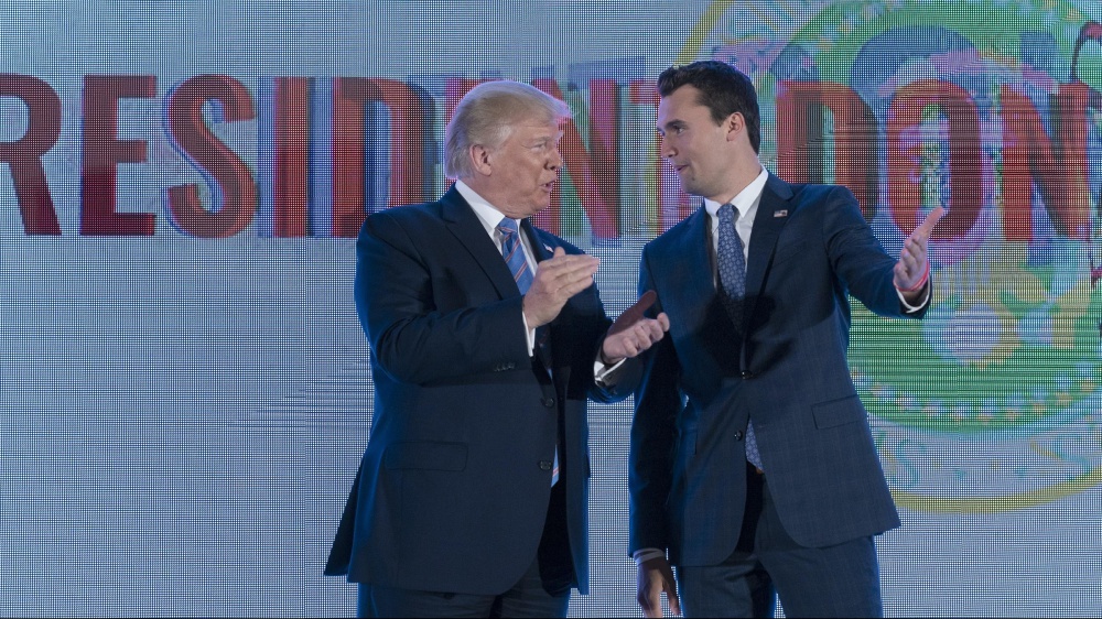 L'attivista americano di destra Charlie Kirk ucciso da un proiettile in ...