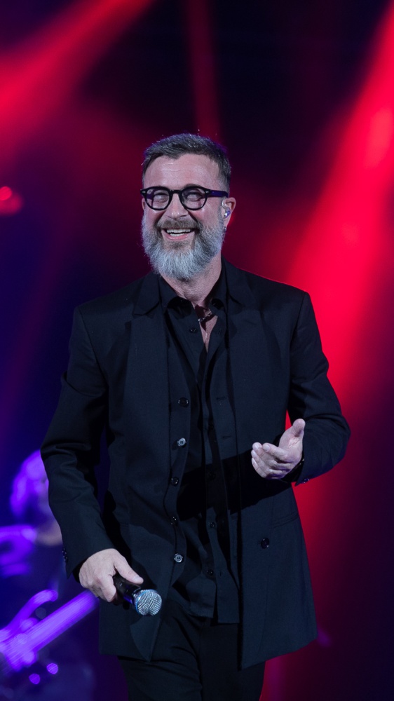 Future Hits Live di Radio Zeta: Annalisa, Fabri Fibra, Neffa e Joan ...