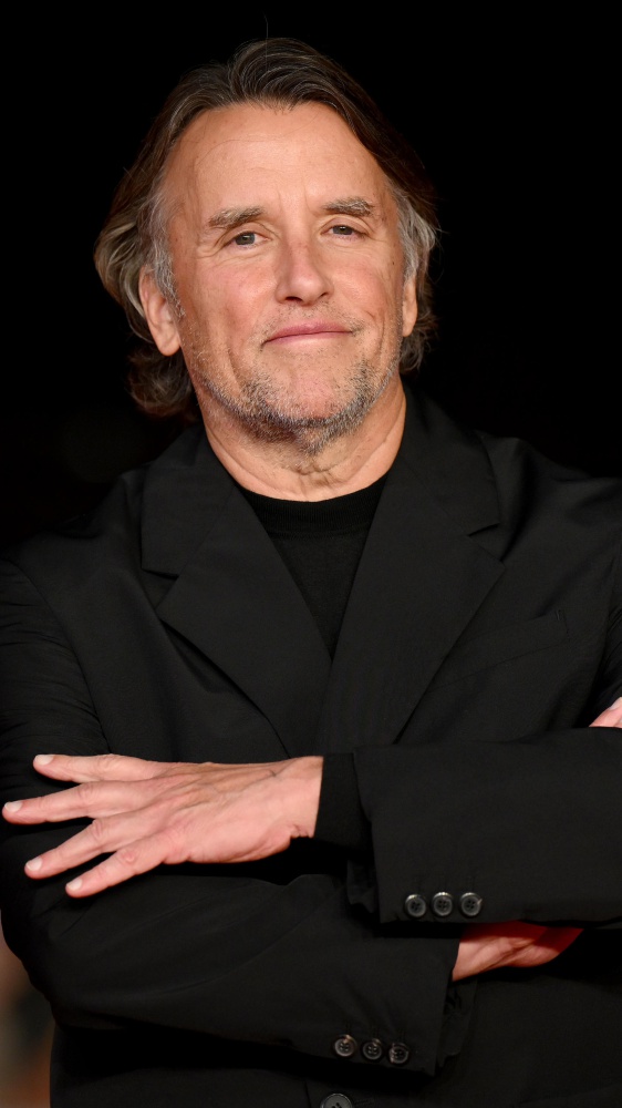 Del Toro risveglia il mito di Frankenstein: il trailer svela la creatura e la data d’uscita ...