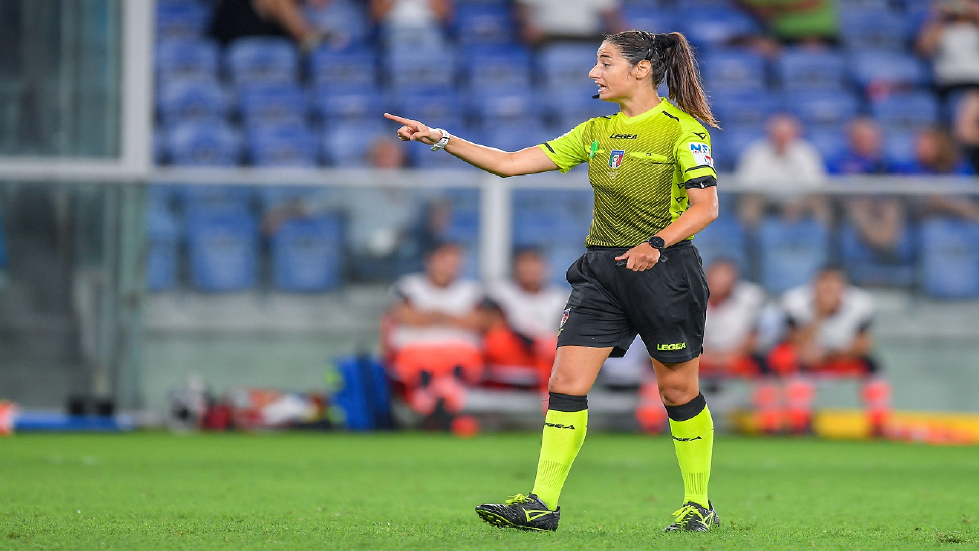 Arriva la prima donna arbitro in serie A, Maria Sole Ferrieri Caputi ...