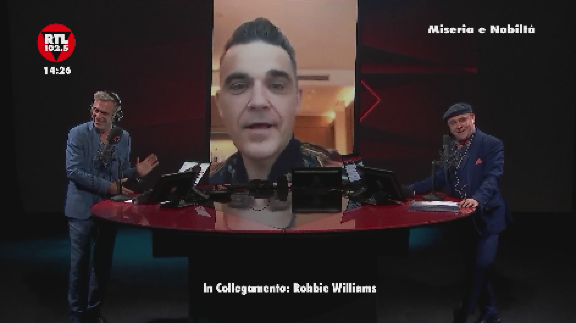 Il Conte Galè invita Robbie Williams al Power Hits Estate di RTL 102.5 ...