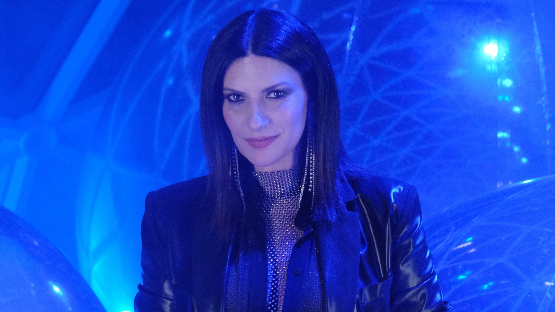 Laura Pausini su RTL 102.5: “Sanremo è un posto che può cambiarti la ...