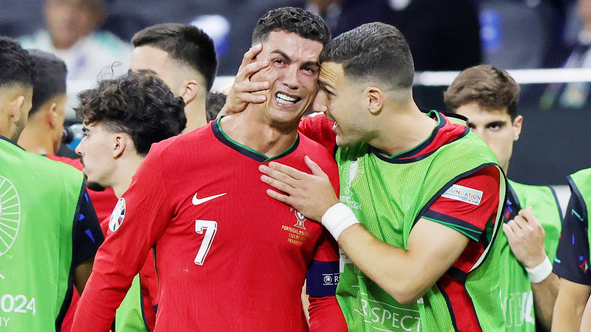 Le lacrime e la redenzione di Cristiano Ronaldo, dal rigore fallito ai ...