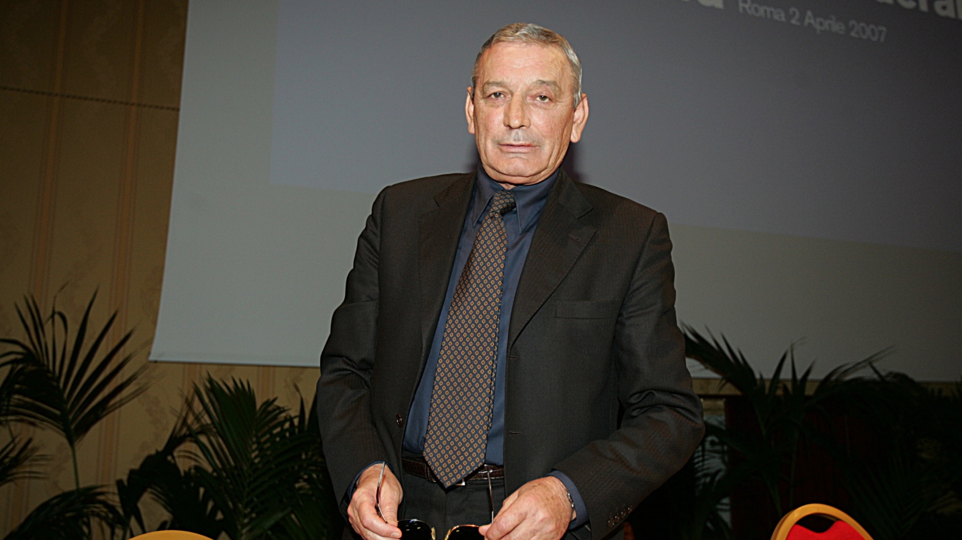 Gigi Riva è morto, il mito del calcio italiano aveva 79 anni - RTL 102.5