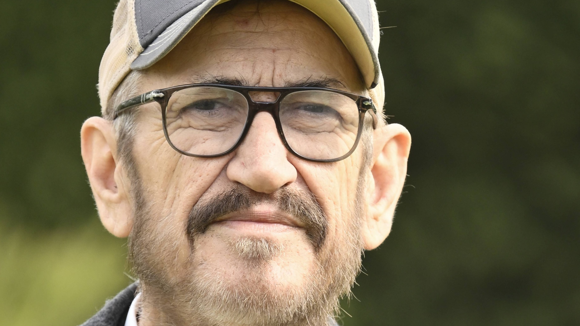 Marco Giallini e la voce rauca: "Colpa del fumo, mi sto curando" - RTL ...