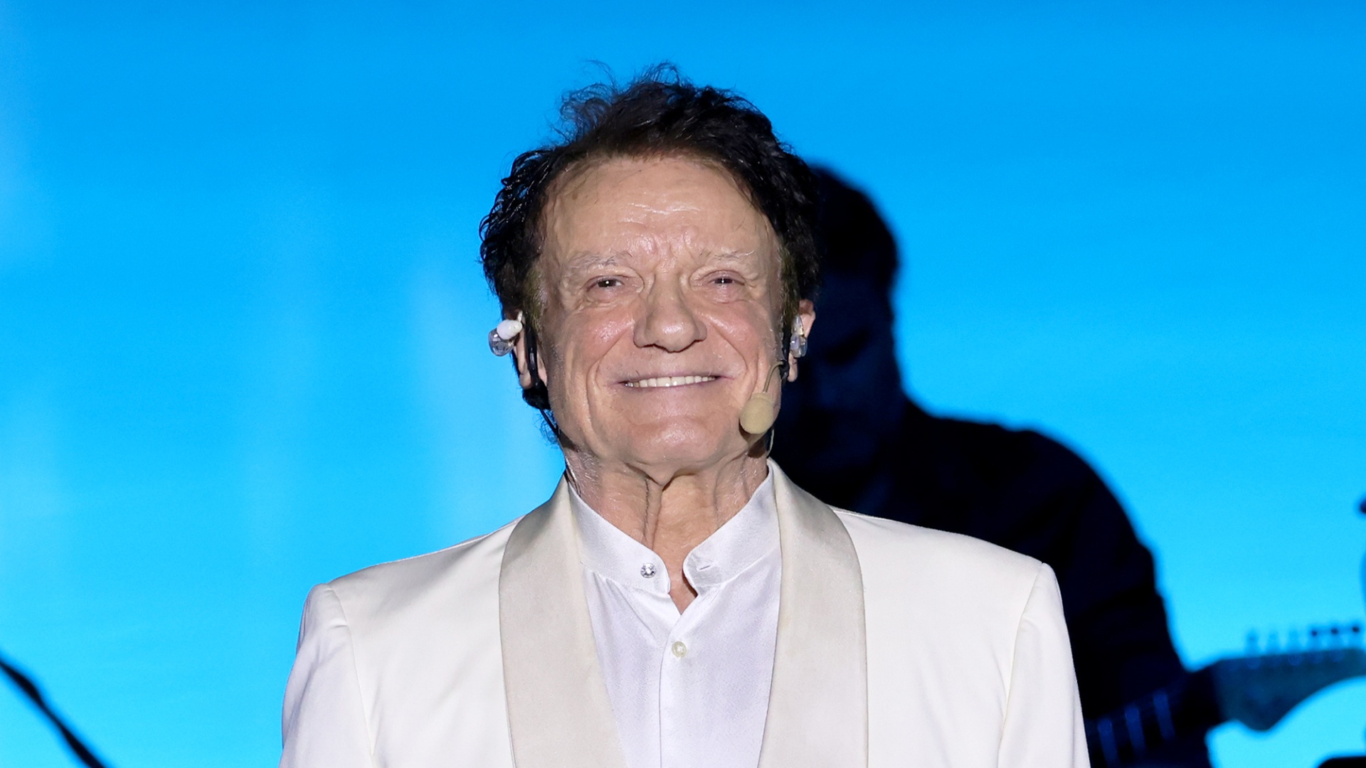 Massimo Ranieri con "Tra le mani un cuore" ritorna a Sanremo 2025 - RTL ...