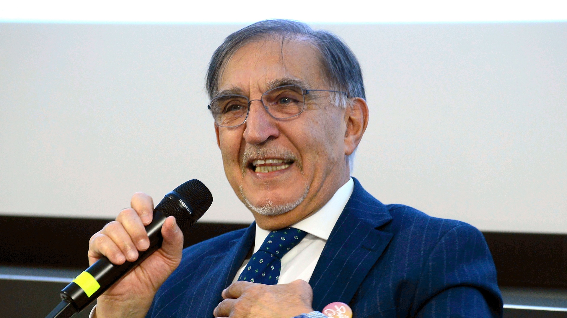 MIlano: Larussa Sala e Segre nel palco reale alla Prima della Scala ...