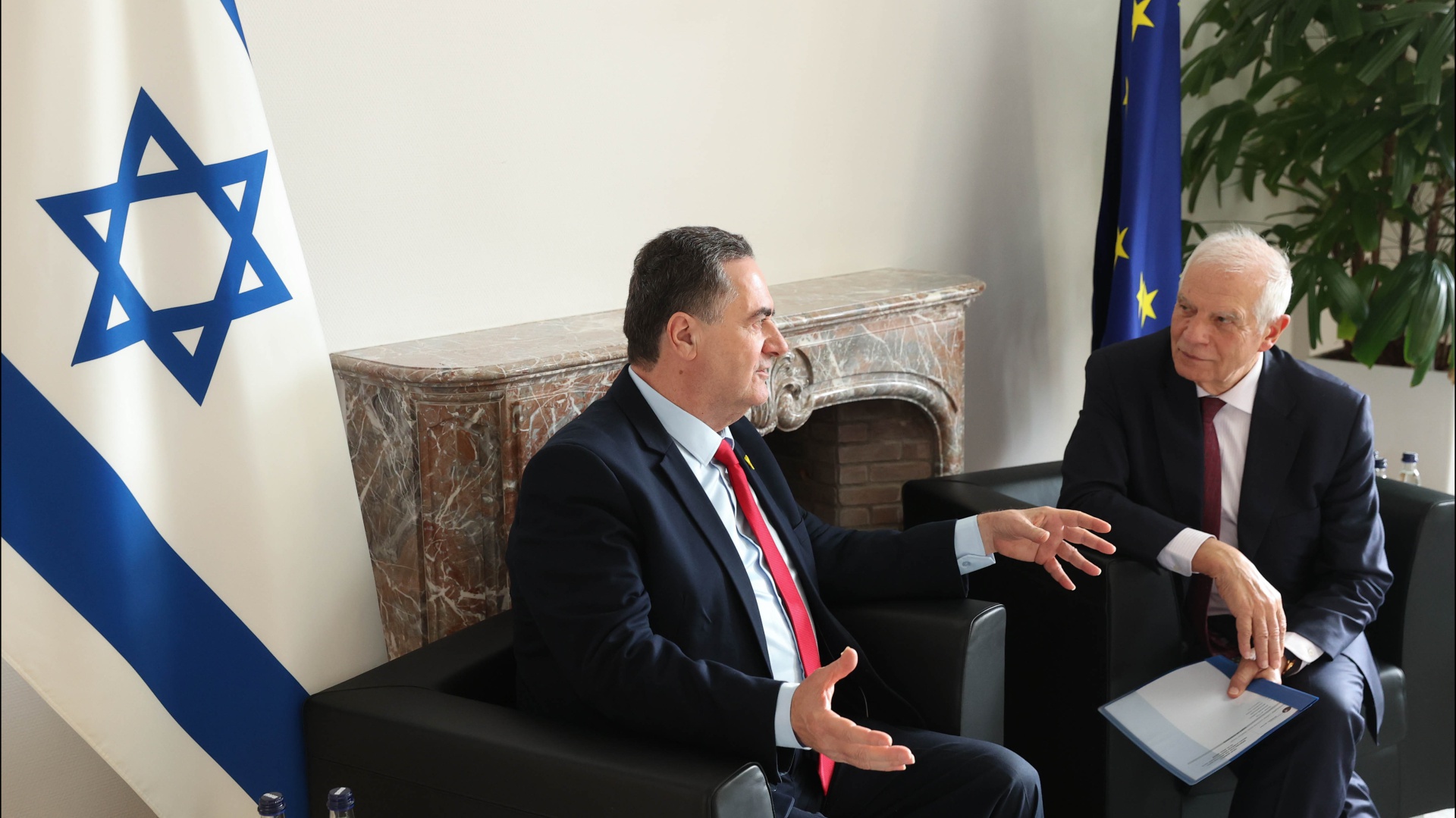 Netanyahu insiste, no a soluzione dei due Stati e annuncia un piano, i parenti degli ostaggi ...