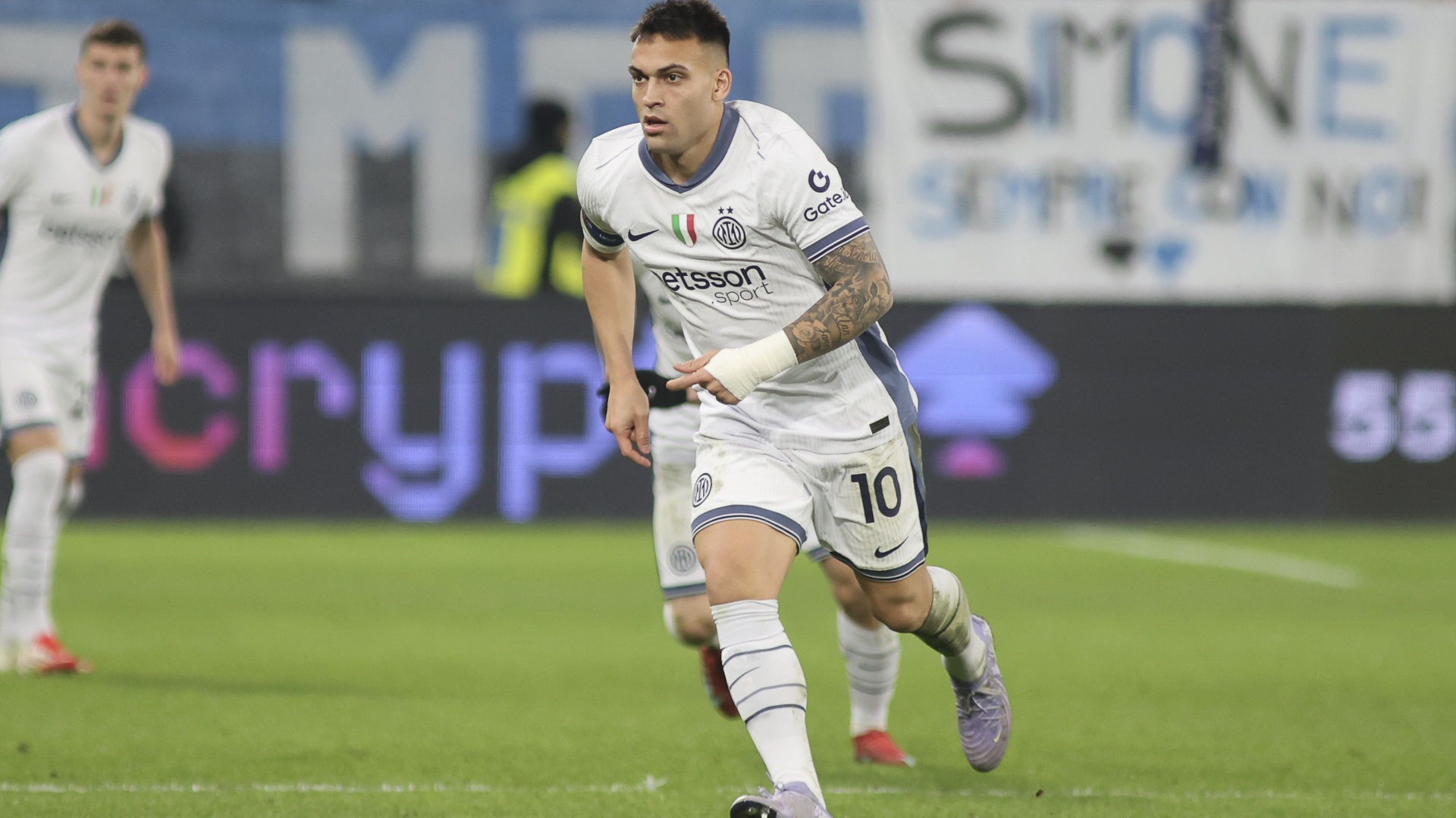 Serie A, l'Inter vince a Bergamo e vola in testa, Napoli impantanato a ...