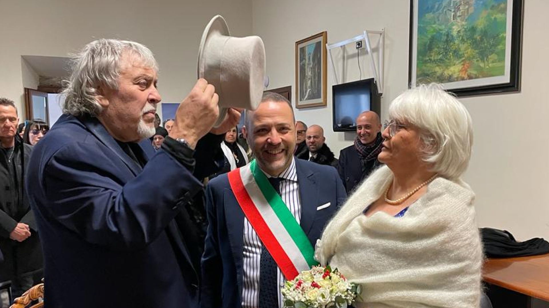 Un grande amore coronato con il sì: Maurizio Mattioli e Simonetta ...