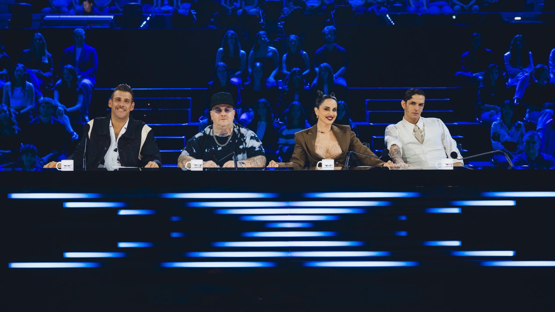 X Factor 2025. Ritorno (in musica e moda style) agli anni Novanta per ...