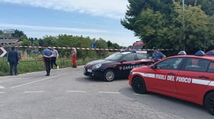 Nipote di 17 anni uccide a coltellate la zia, carica il corpo su una ...