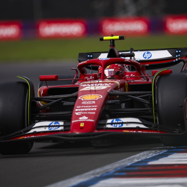 Carlos Sainz su Ferrari vince il Gran Premio del Messico di Formula 1 ...