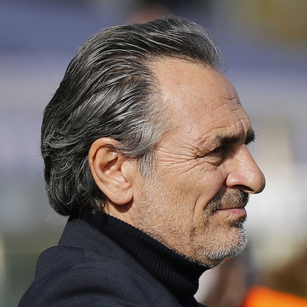 Cesare Prandelli si dimette da allenatore della Fiorentina, al suo ...