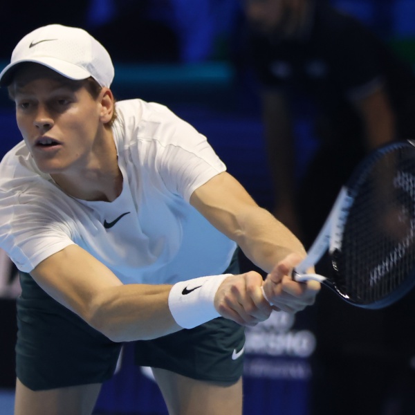 Delirio Sinner, spezza il tabù Djokovic alle Atp Finals. A Torino match ... Delirio Sinner, spezza il tabù Djokovic alle Atp Finals. A Torino match ...