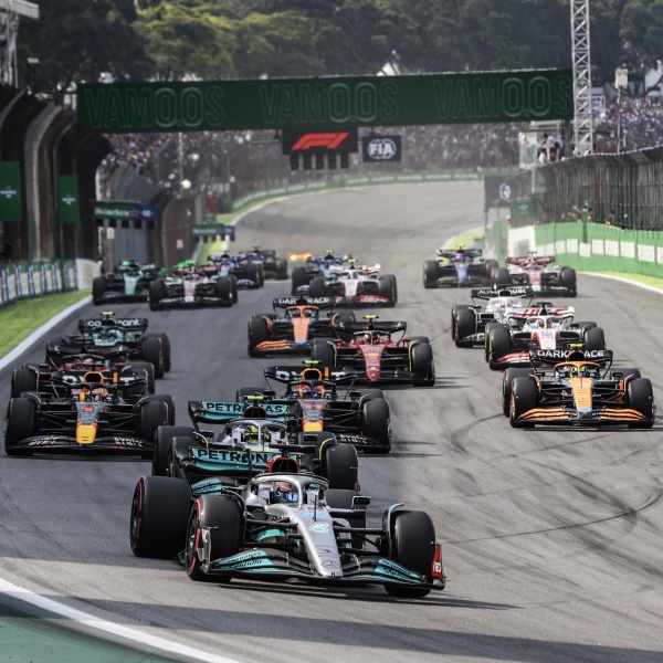 F1 Russell vince in Brasile, sul podio anche la Ferrari di Sainz, per ...