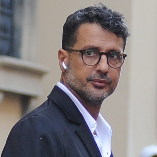 Fabrizio Corona contro Chiara Ferragni. “Racconterò la mogliettina perfetta che sei, i tuoi ...