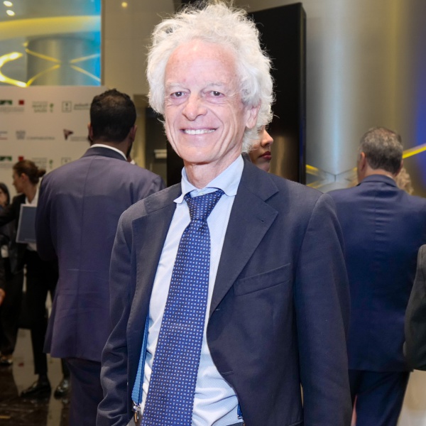 Federico Rampini racconta perché il nostro futuro passa dall'Africa su ...