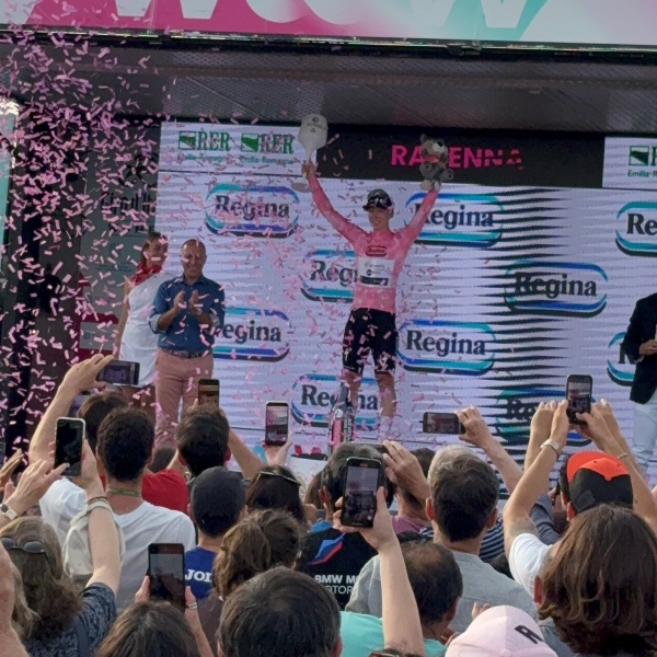 Giro d’Italia Women, espulsa Lorena Wiebes. La maglia rosa va a Elisa ...
