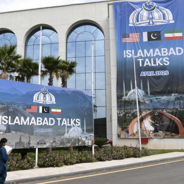 Iran-Usa, Islamabad snodo decisivo tra aperture caute e condizioni per ...