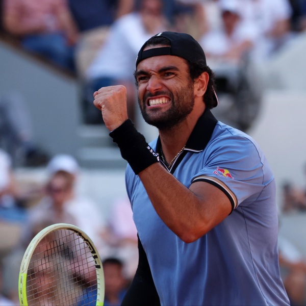 L'Italia domina il Roland Garros anche senza Sinner: Cobolli ...