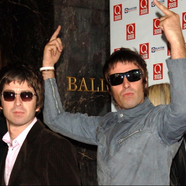 Liam e Noel Gallagher avrebbero una sorella segreta. Il racconto lascia ...
