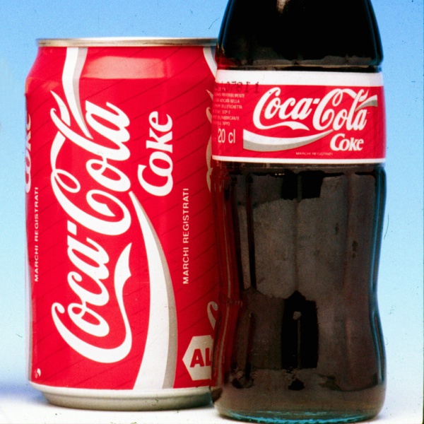 Livelli troppo alti di clorato: maxi ritiro dei prodotti Coca- Cola ...