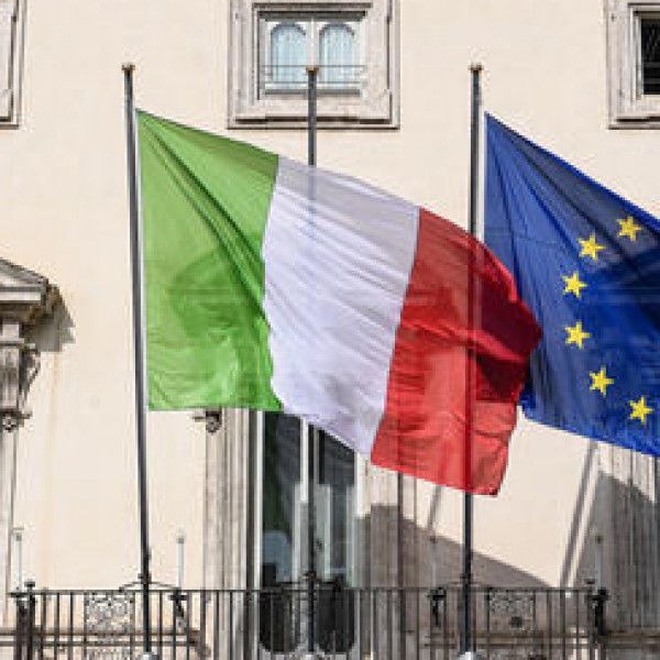 Manovra, la maggioranza litiga sulle tasse, Italia viva si schiera di ...