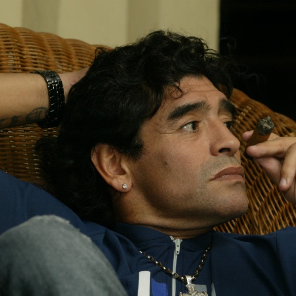 Maradona avrebbe compiuto oggi 64 anni, passi in avanti nei processi ...