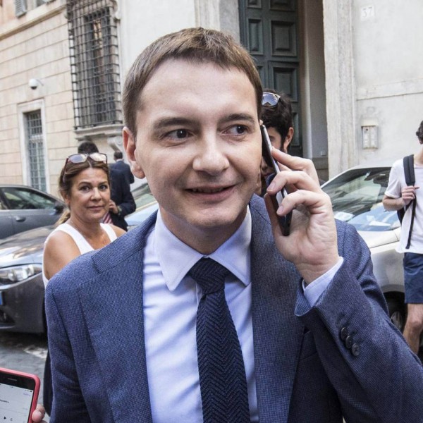 Morisi: la versione di uno dei due ragazzi rumeni coinvolti nella ...