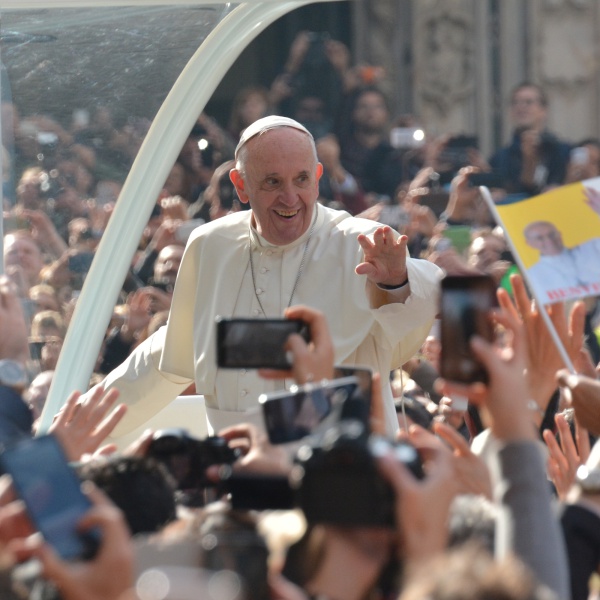 Papa Francesco, i funerali sabato alle 10. Saranno cinque i giorni di ...
