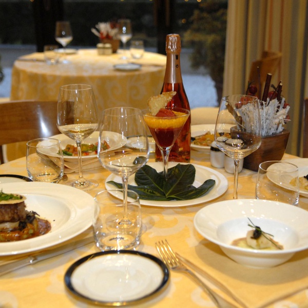 Quanto spenderanno per il cenone di Natale quest'anno gli italiani ? Lo ...