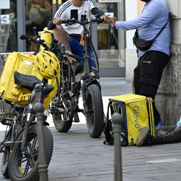 Rider sfruttati, scatta il controllo giudiziario per la società di ...
