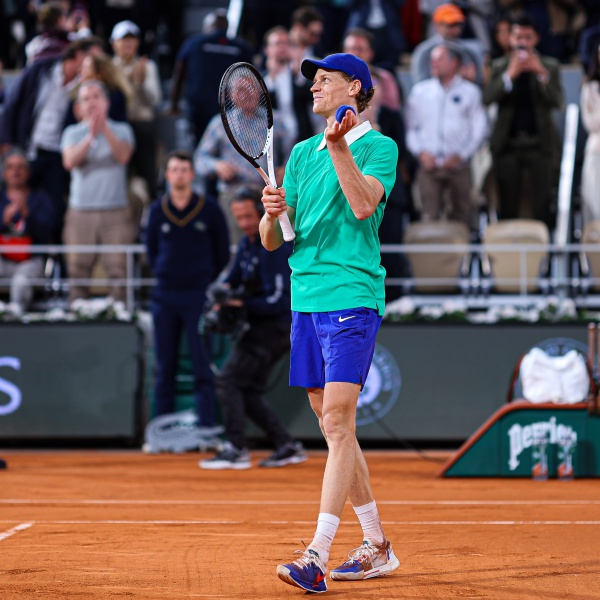 Roland Garros: Tutto facile per Jannik Sinner, Rublev ko in tre set. L'azzurro è ai quarti di ...
