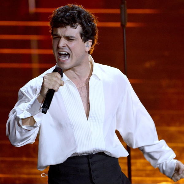 Sanremo 2026, Leo Gassmann e Aiello nella serata duetti con "Era tutto ...