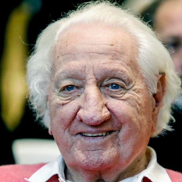 Satira, addio al maestro Giorgio Forattini, ha castigato 50 anni di ...