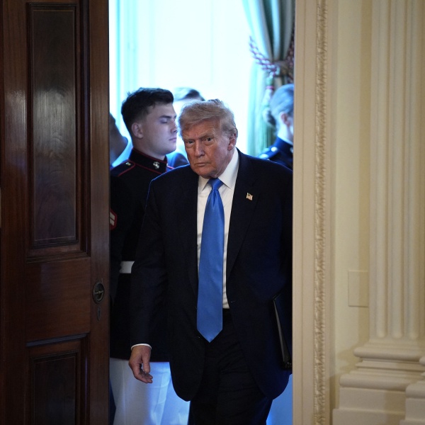 Trump annuncia maxi dazi su India e Brasile e poi attacca Powell sui ...