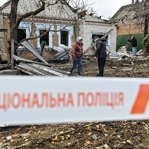 Ucraina sotto le bombe russe: Zaporizhzhia sull'orlo del blackout. Kim ...