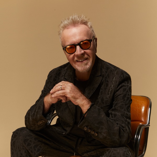 Umberto Tozzi dà il suo addio alla scena live con le ultime date della sua tournée mondiale ...