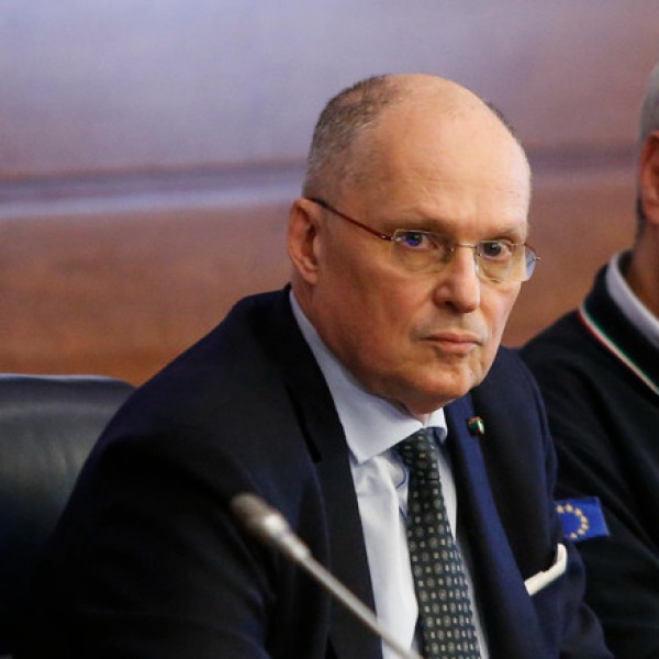 Walter Ricciardi a RTL 102.5, "i casi aumenteranno, serve mantenere lo ...