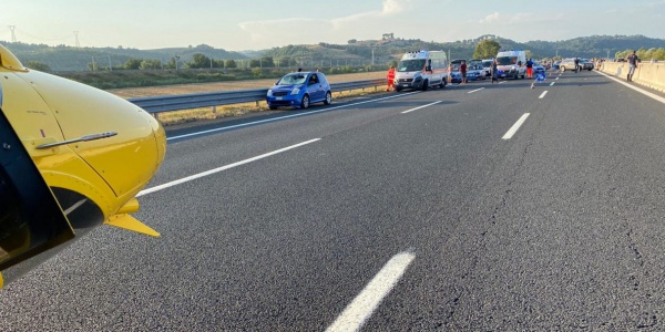 Boom di incidenti stradali, in Italia ventisette morti sulle strade nel ... Boom di incidenti stradali, in Italia ventisette morti sulle strade nel ...