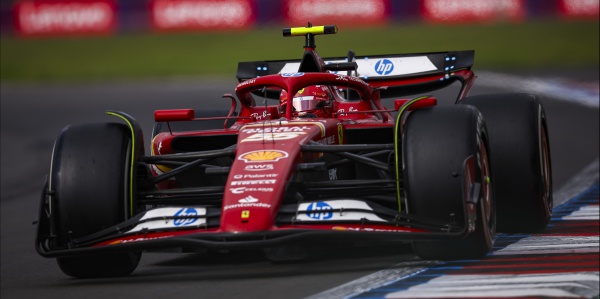 Carlos Sainz su Ferrari vince il Gran Premio del Messico di Formula 1 ...