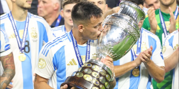 Copa America, l'Argentina di Messi trionfa a Miami contro la Colombia ...