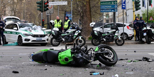 Doppia tragedia sulle strade: tre giovani morti tra Roma e Milano in ...