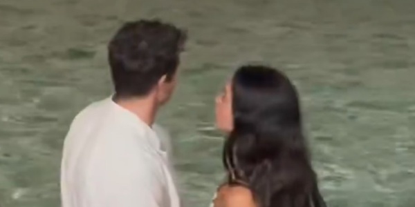 Dua Lipa a Roma, a spasso per le vie del centro (a due passi da piazza ...