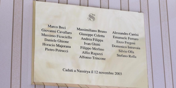 Iraq, ventidue anni fa la strage di Nassiriya: morirono 28 persone, tra ...