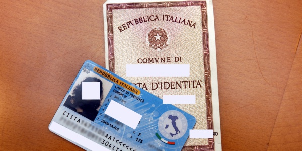 Rinnovare i documenti, l’Italia è la più cara in Europa, è quanto ...