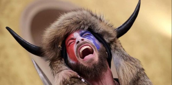 Ritratto di un buffone, che è incredibilmente riuscito a entrare nel ...