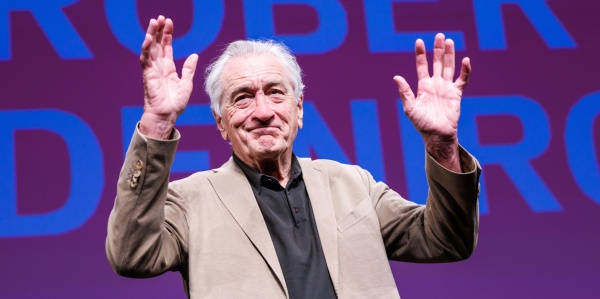 Robert De Niro arriva a Roma, l'omaggio del sindaco Gualtieri. Ma ...
